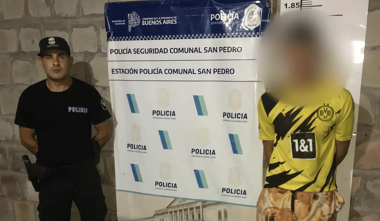 Un Ladrón Atrapado En Pleno Robo Y Dos Aprehendidos Cuando Huían Con