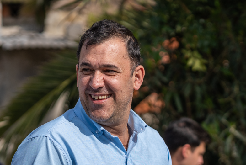 Denunciaron al concejal electo Martín Rivas por pegarle a un ...